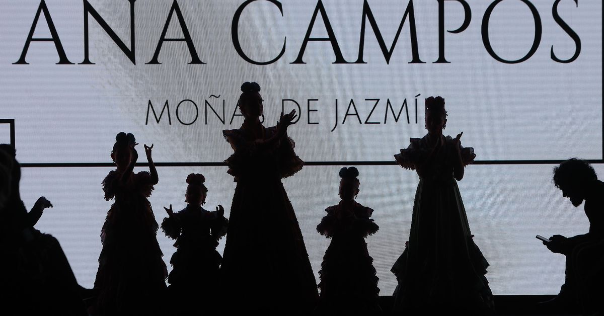 Desfile infantil de Ana Campos Collection en We Love Flamenco 2024 ...