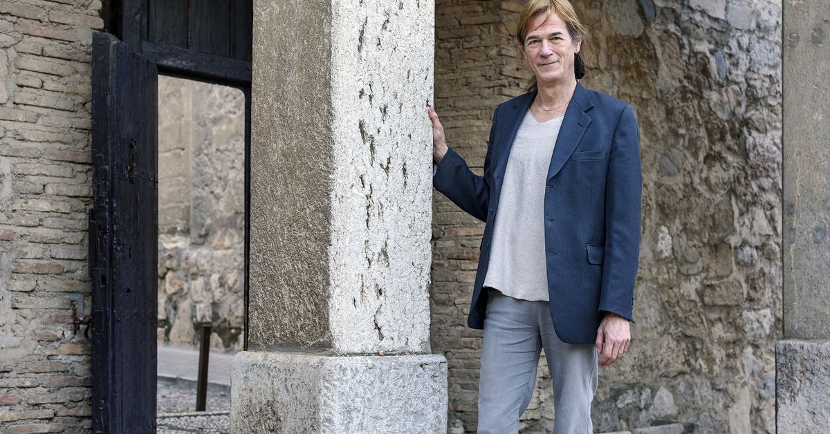 Juan Carlos Friebe: "La literatura y la lectura, en algunas ocasiones ...