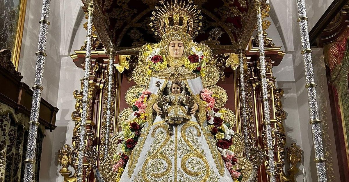 Vídeo | Así ha sido la procesión de la Virgen del Rocío en la Feria de ...
