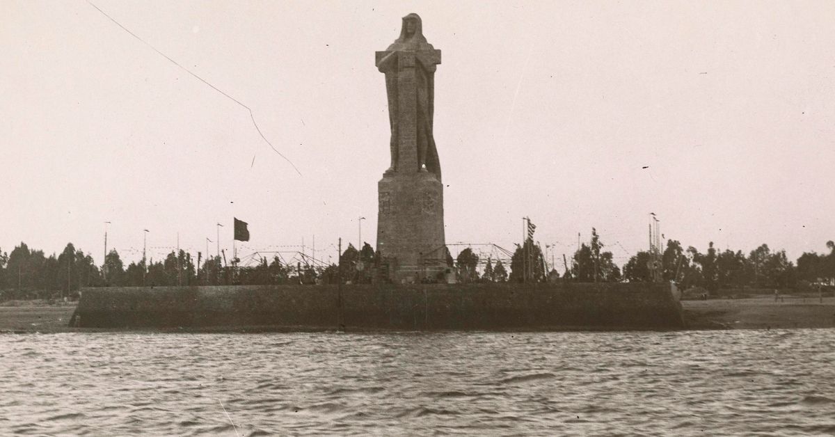Mr Page & Miss Whitney: La casual historia del Monumento a Colón