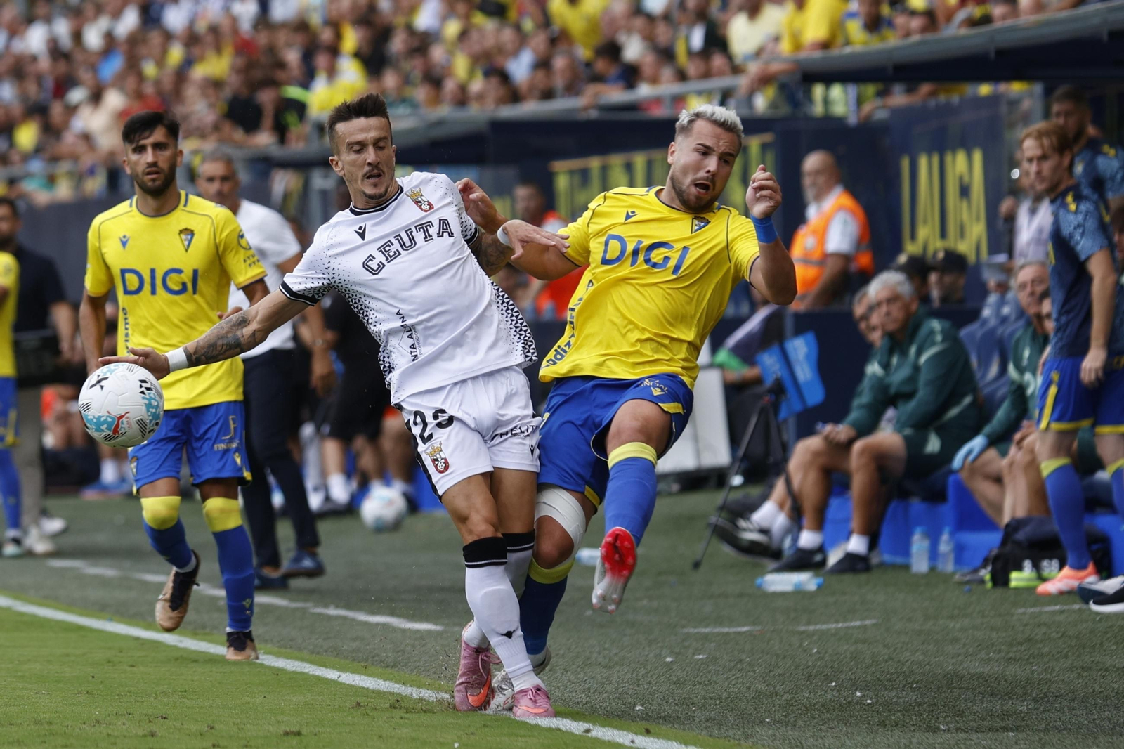 El emotivo mensaje de Salvi tras el gran recibimiento de la afición del Cádiz CF: "Orgullo"