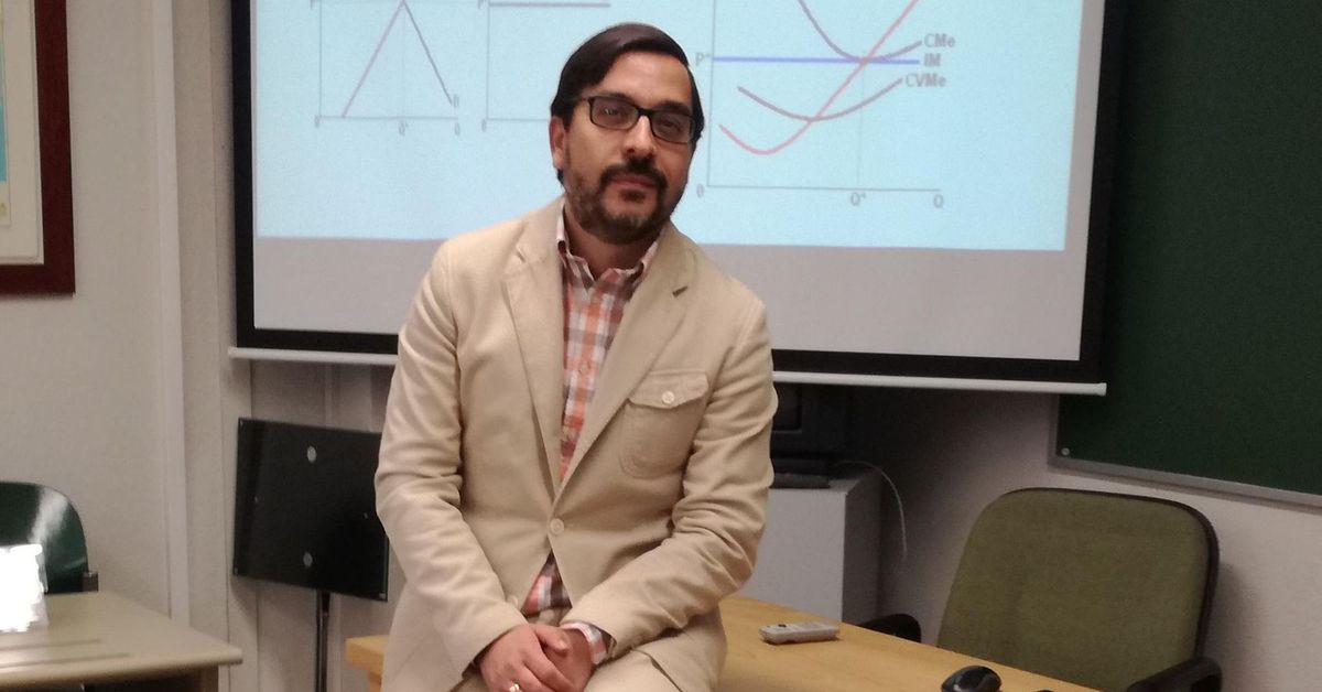 El catedrático José Ignacio Castillo Manzano abre este martes 14 de ...