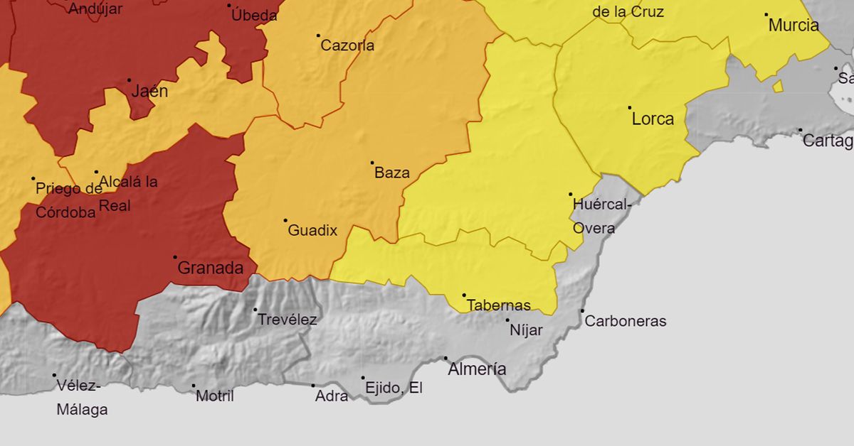 Alerta en Almería por tormentas secas: ¿qué es ese extraño fenómeno?