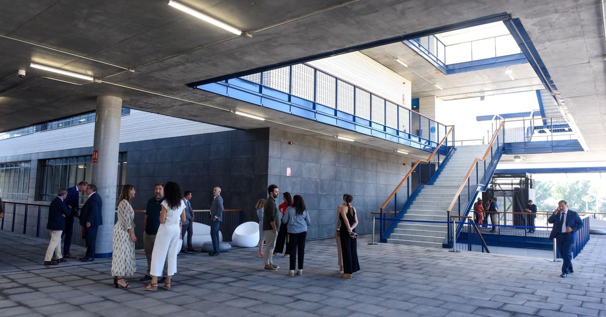 Rhea montemayor leaked onlyfans onto the bed we go with an