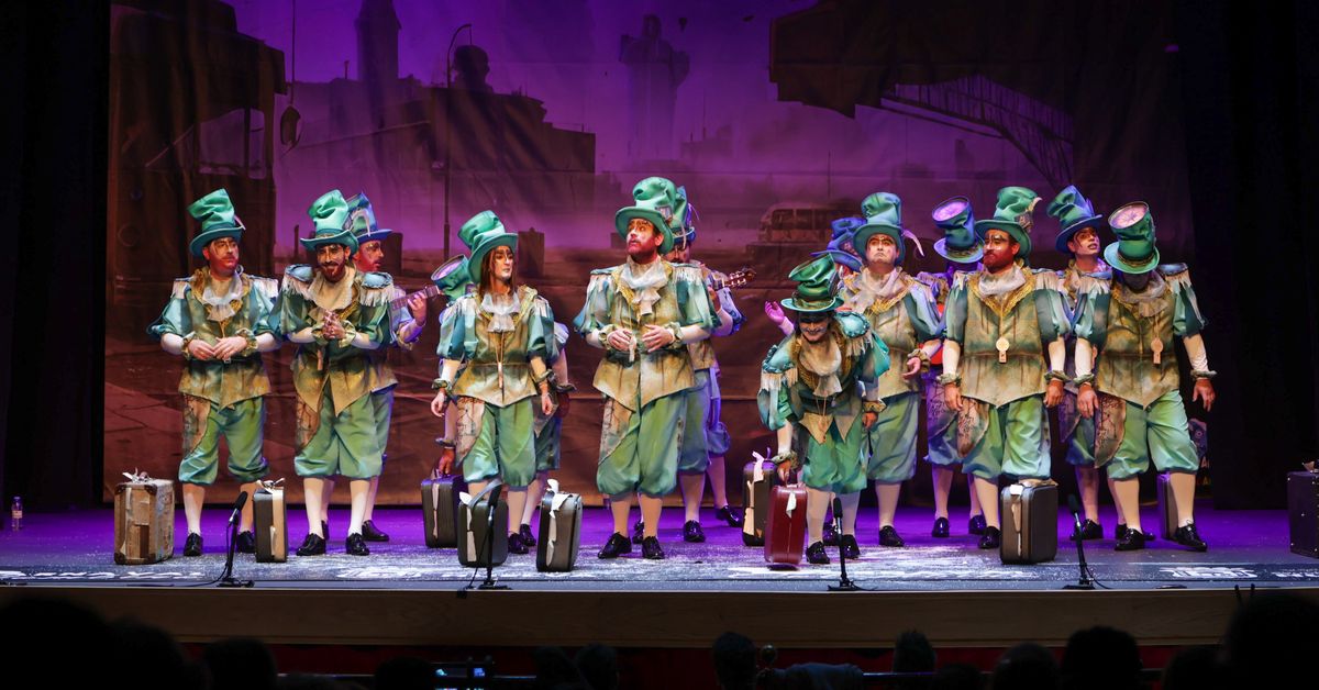 Imágenes de la actuación de la comparsa de Villalba del Alcor "Una ...