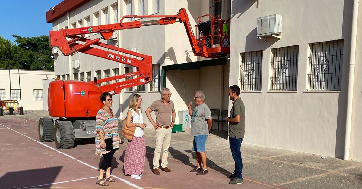 Los trabajos en la fachada del CEIP Cuartillo, a buen ritmo