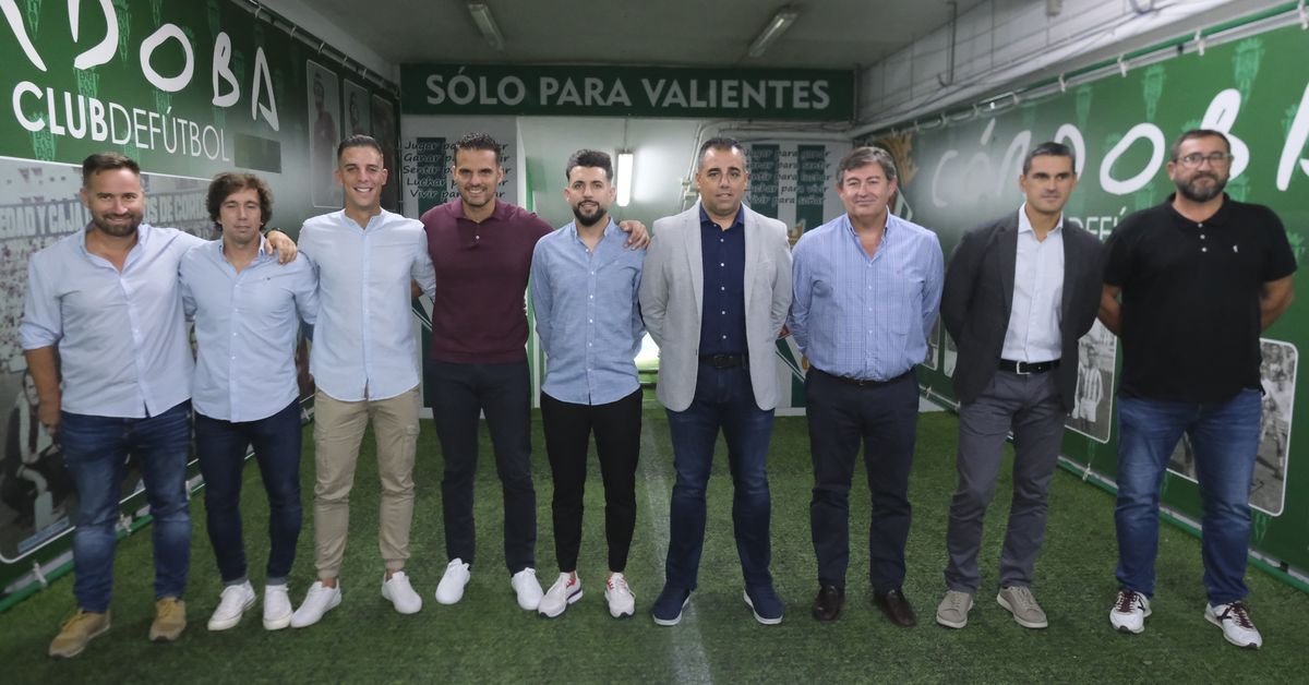 La renovación de Juanito y Germán Crespo con el Córdoba CF, en imágenes