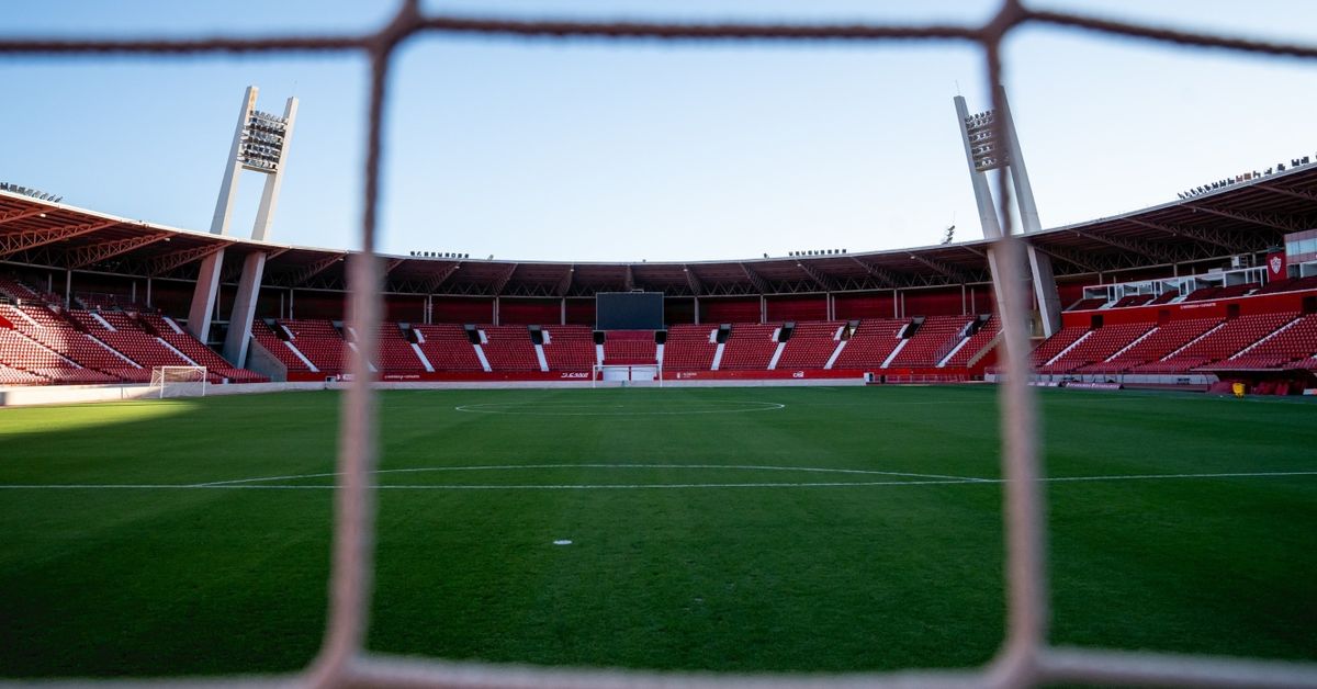 El estadio de los Juegos Mediterráneos pasa a denominarse UD Almería ...
