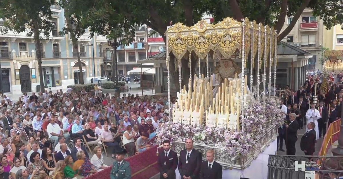 Sigue en directo el paso por el Recorrido Oficial de la Procesión Magna Mariana de Huelva