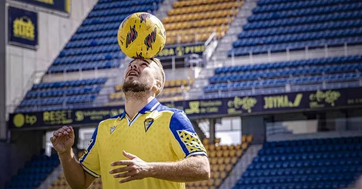 La difícil compatibilidad de Ontiveros y Brian Ocampo en el Cádiz CF