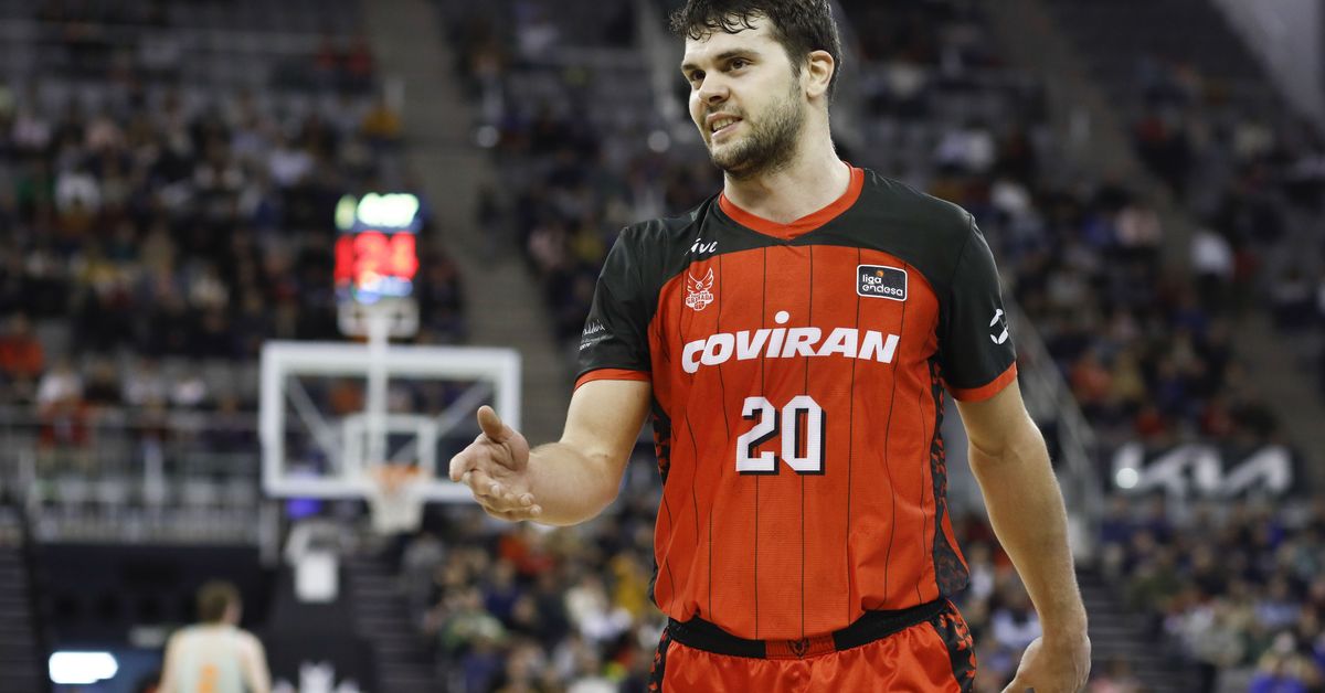 Dejan Todorovic empieza a aportar al Covirán Granada