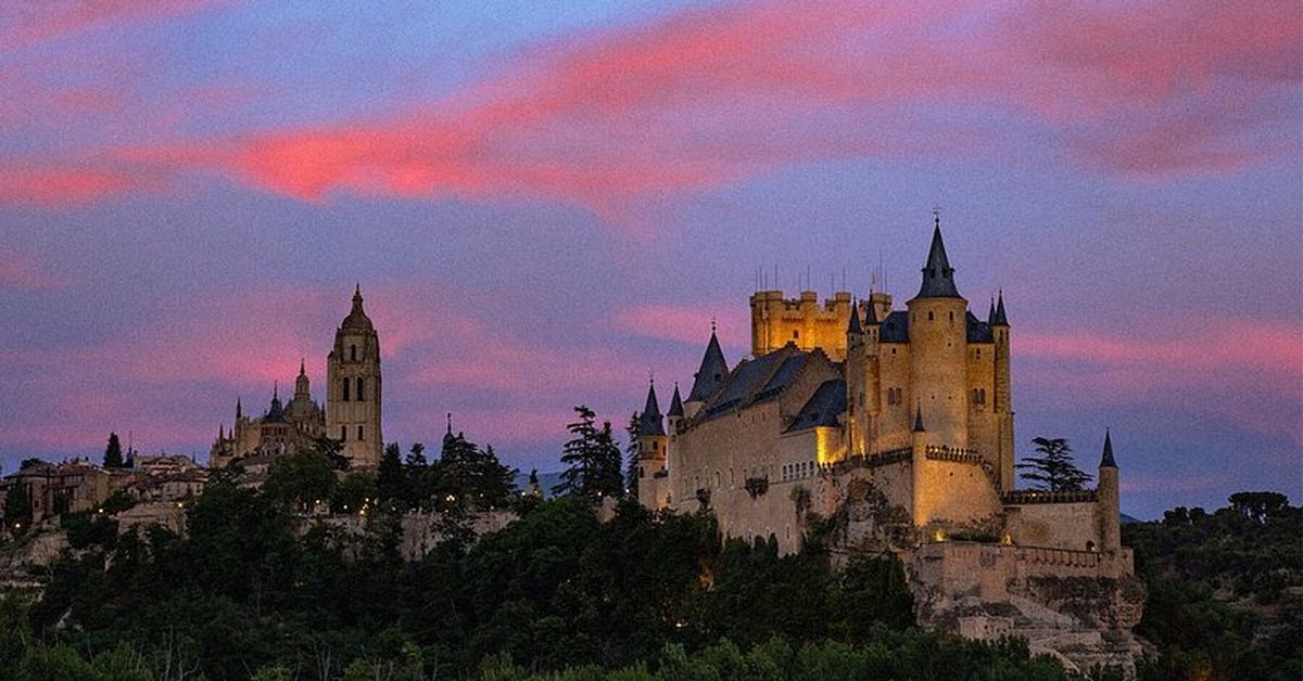 Descubre estos 10 castillos repartidos por el mundo para vivir una ...