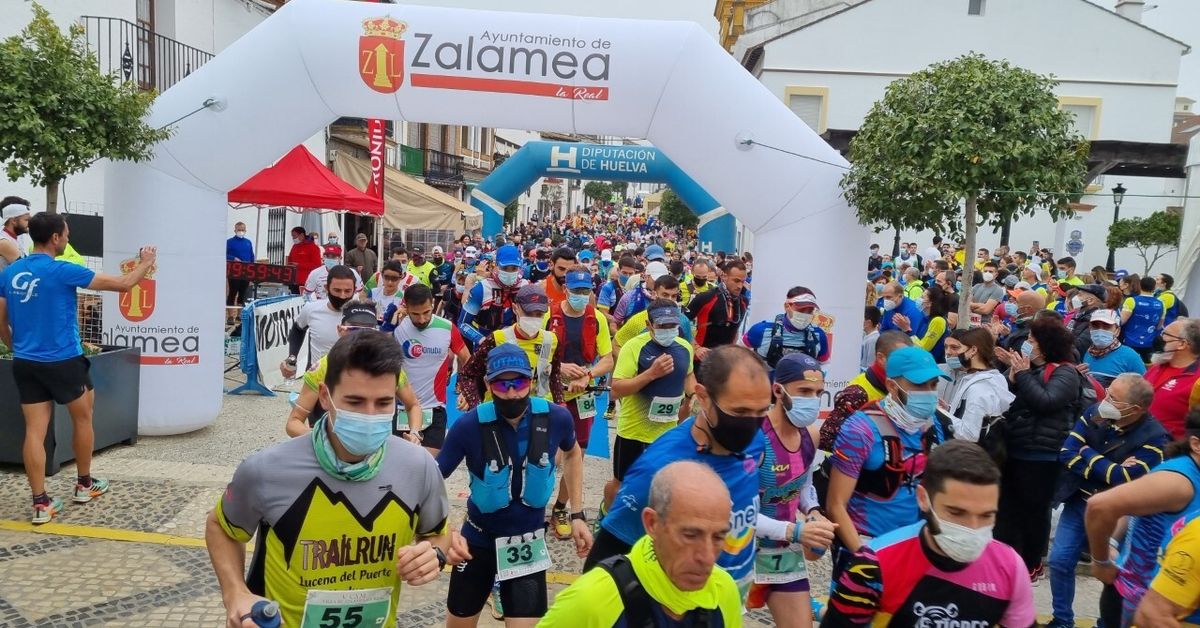 Juan José Orta y Celia Romero ganan la Carrera por Montaña Villa de Zalamea