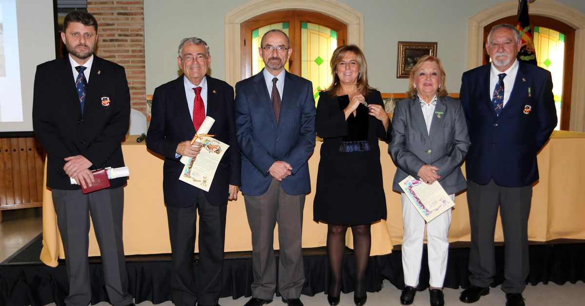 Tributo del coronel Bados a todos los que sufrieron la guerra de los ...