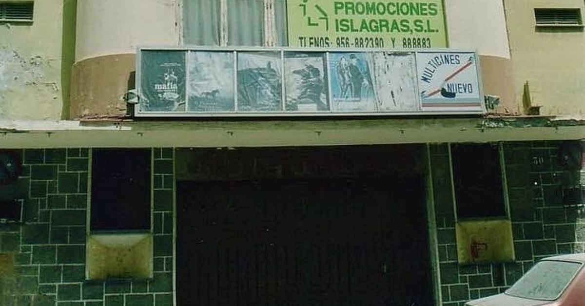 Por eso cada noche estoy penene, desde antes de las nueve