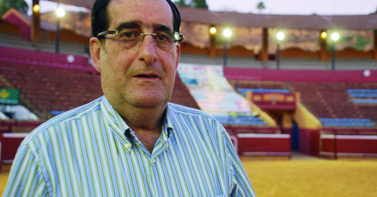 Vicente Parra Roldán: Leyes, fútbol y toros a orillas del Tinto y el Odiel