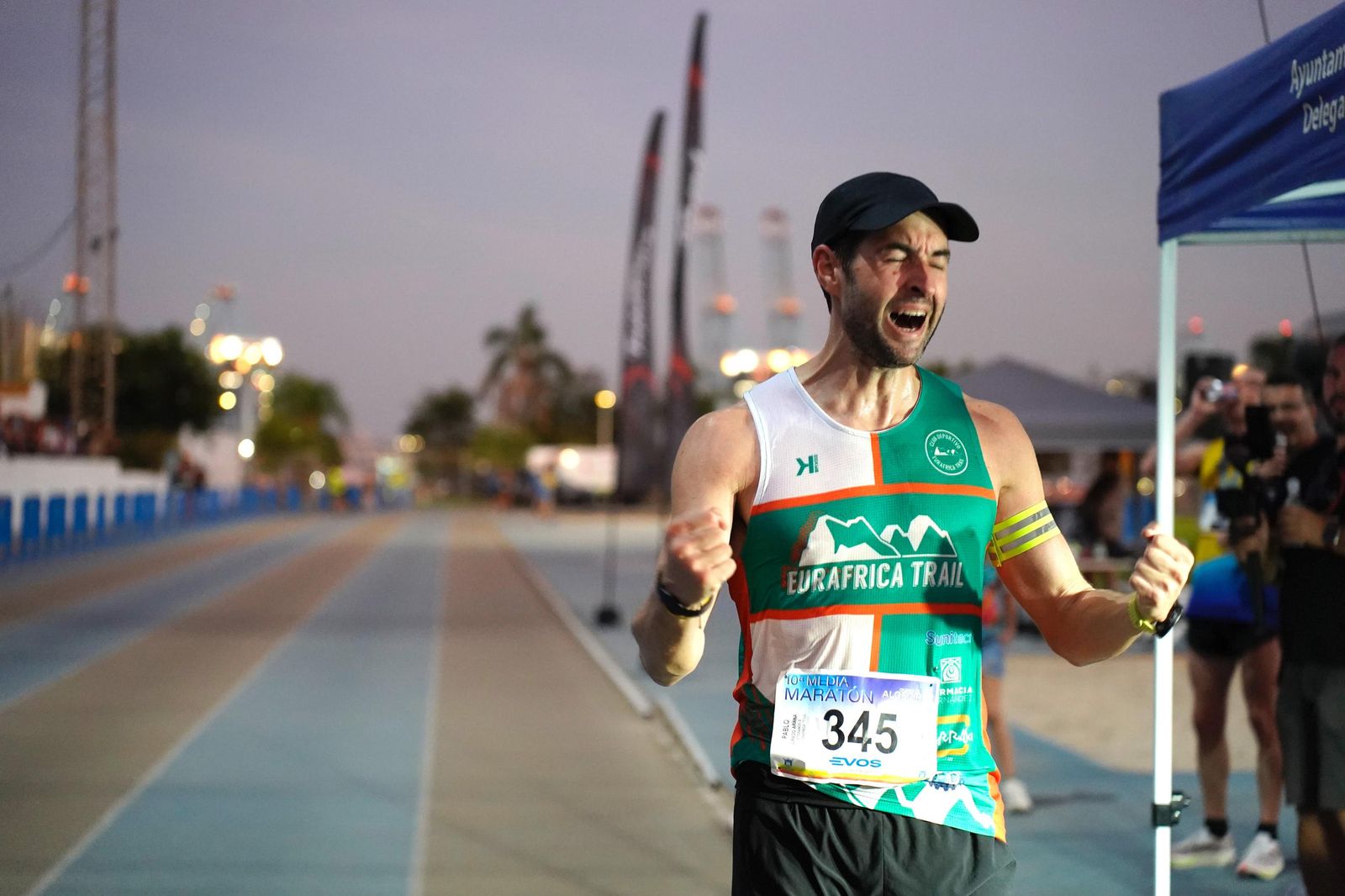 Fidel Ruiz y Kim Baglietto conquistan la 10ª Media Maratón Ciudad de ...